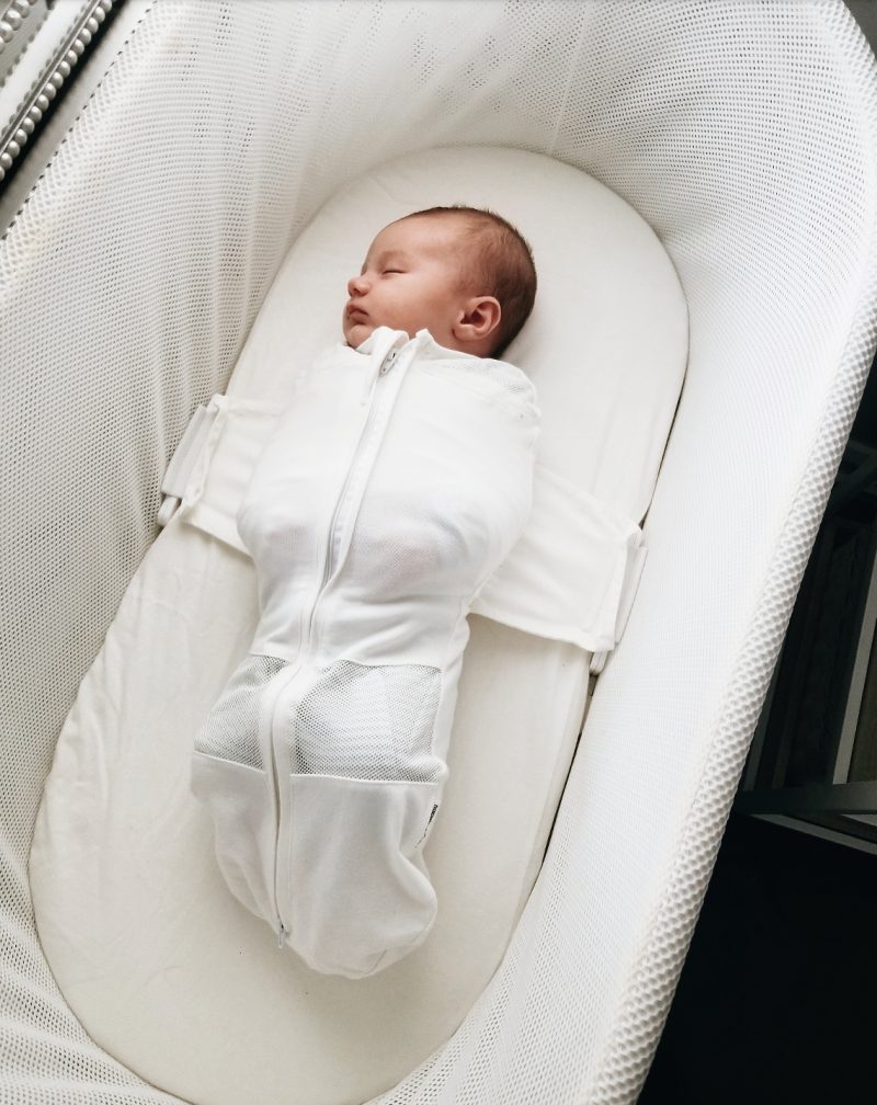 An honest review of our Snoo Smart Sleeper Bassinet - CHAMPAGNE + MACAROONS