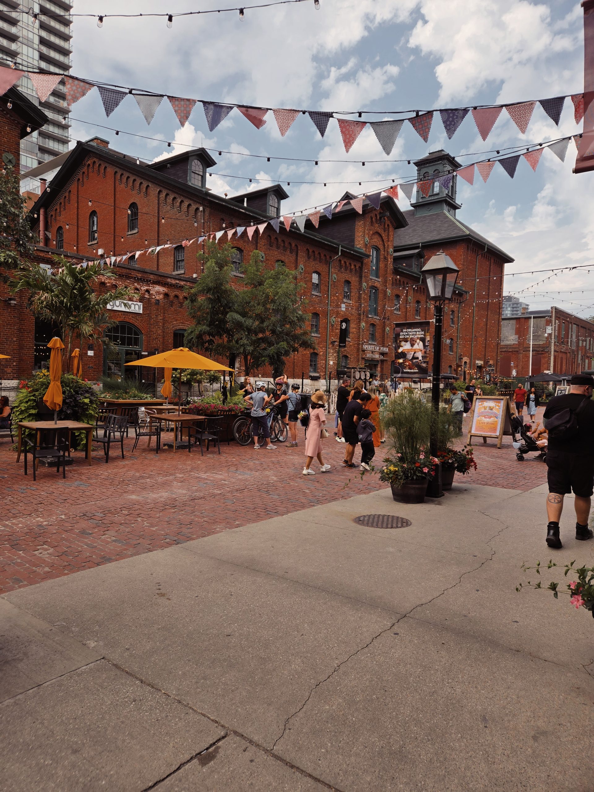 Toronto Weekend Adventure: Celebrating Us in the Heart of Canada ...